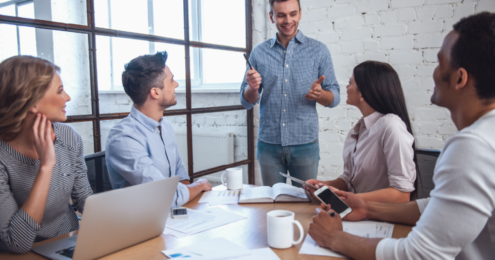 A Guide to Managing Upwards - Blog Klara